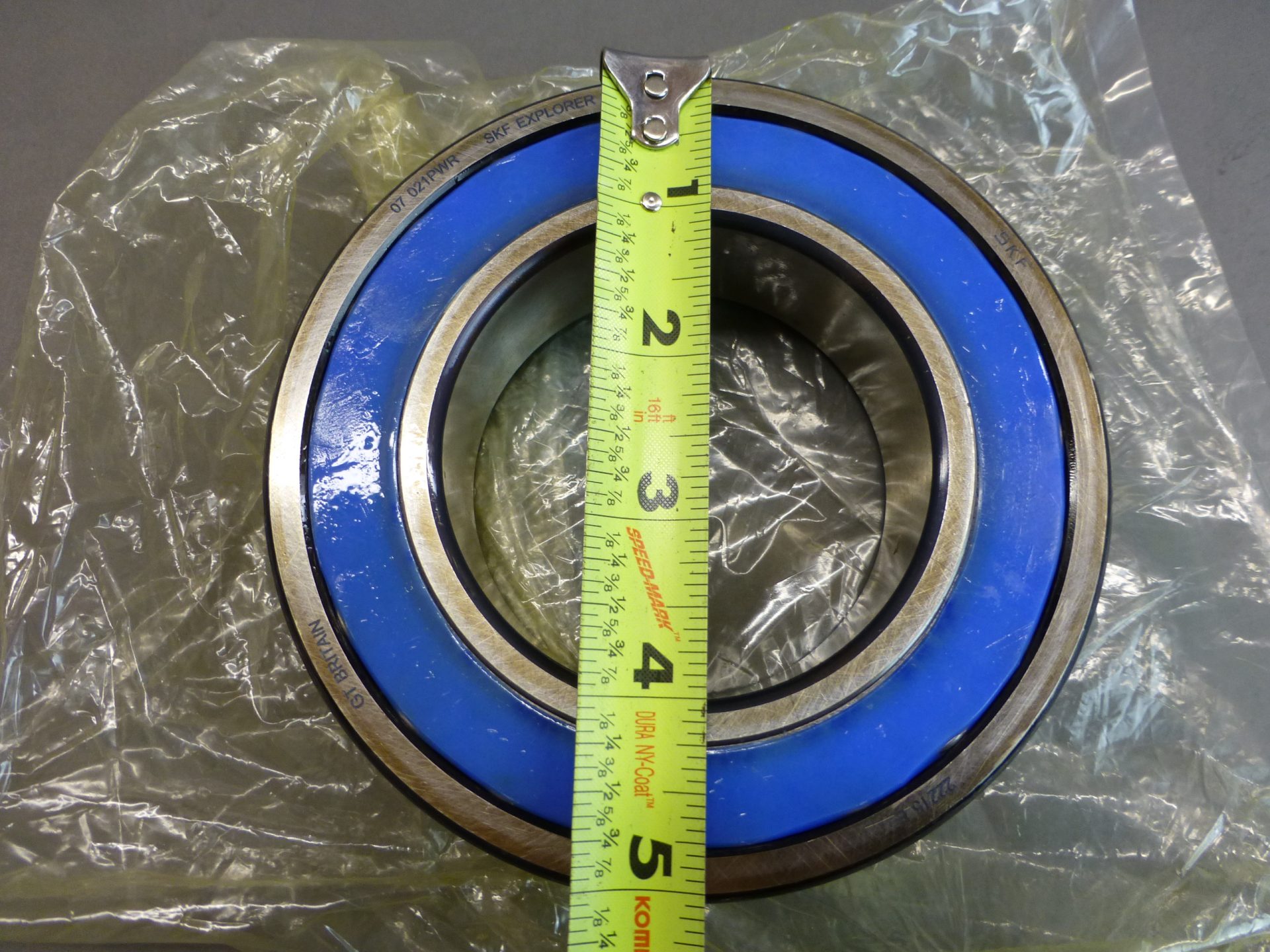 SKF 22215 E/W64 Steel Roller Bearing, 31x130x75mm – GPM Surplus