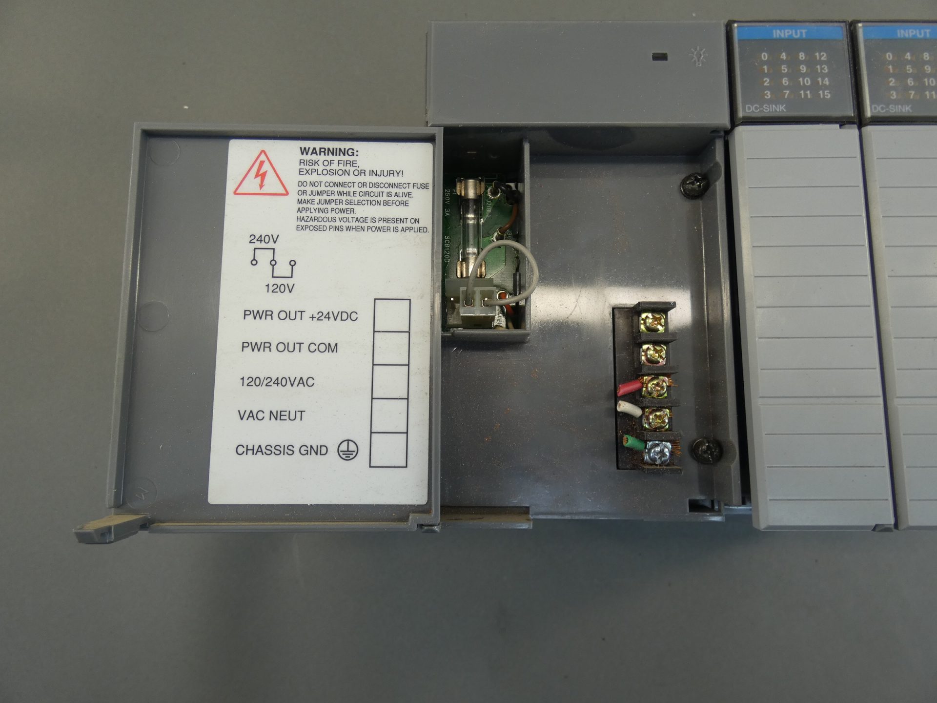 Allen-Bradley SLC 500 1746-P2 Power Supply, 1746-A4 4-Slot Rack, 1746 ...