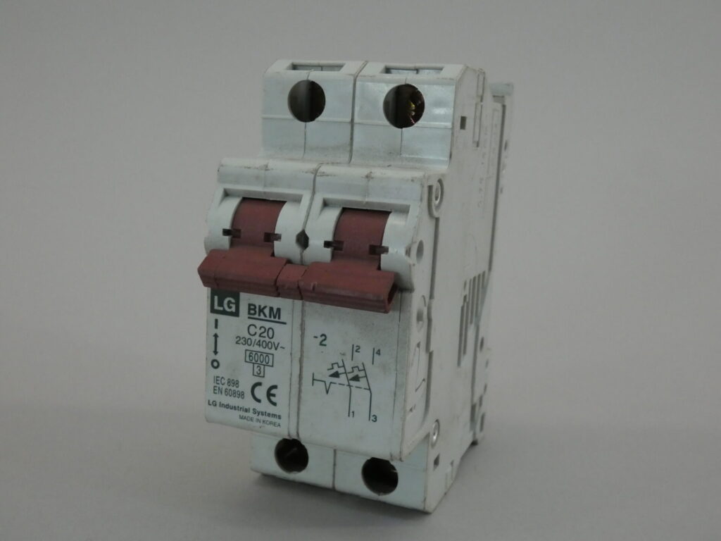 LG BKM C20 Circuit Breaker , 2P, 230/400V – GPM Surplus
