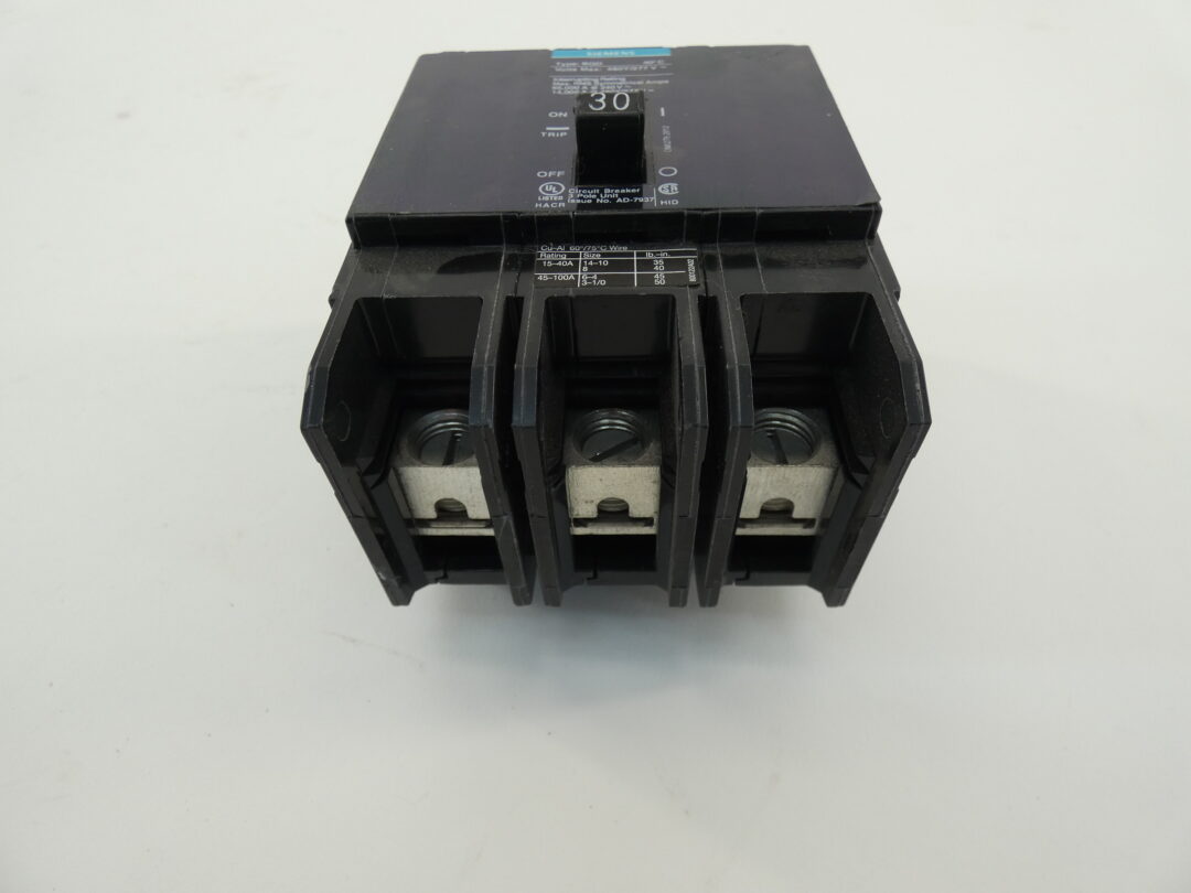 Siemens BQD330 Circuit Breaker, 30A – GPM Surplus