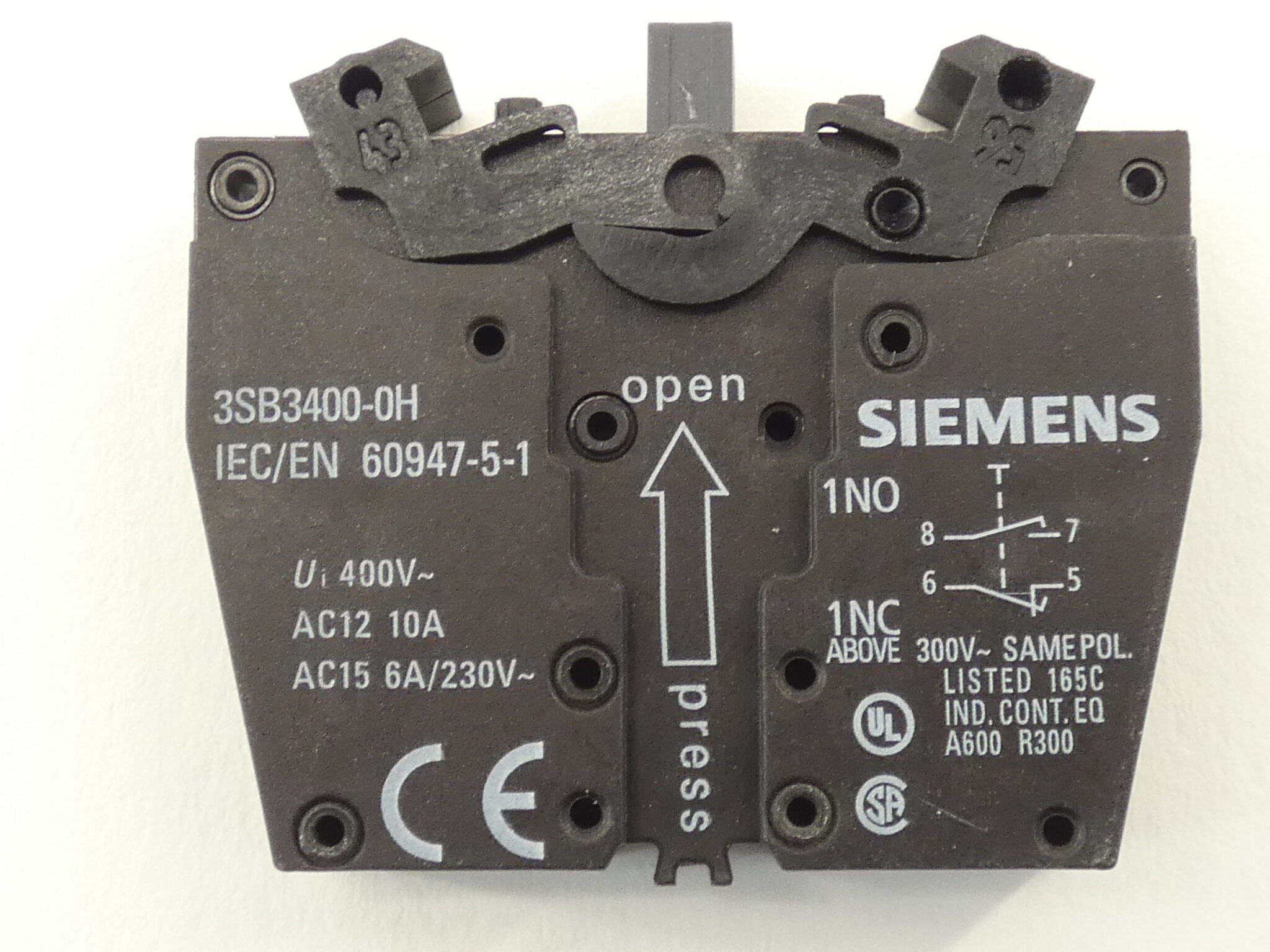Siemens 3SB3400-0H Contact Block – GPM Surplus