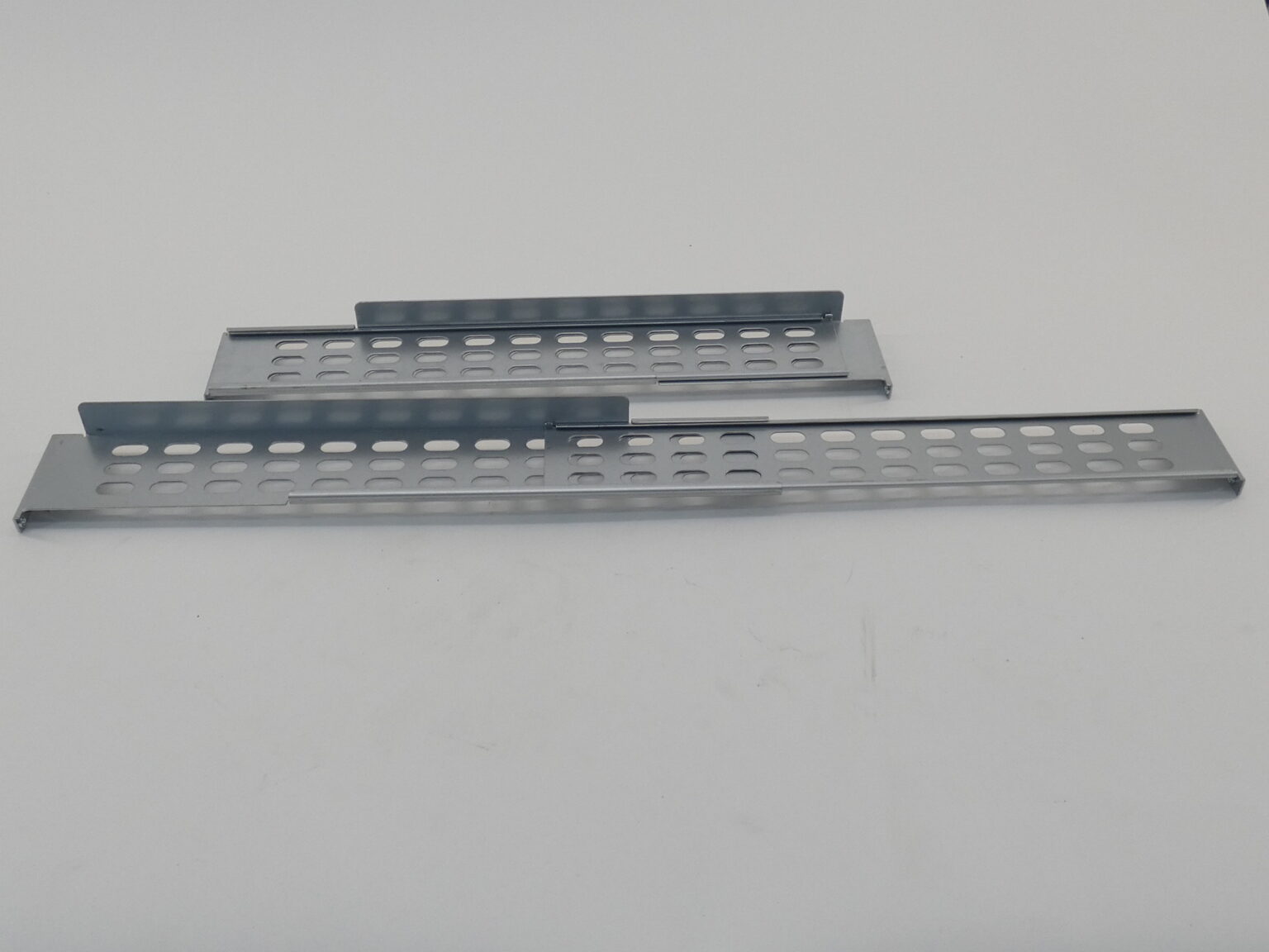 APC 0M-756H Sliding Rail Kit – GPM Surplus