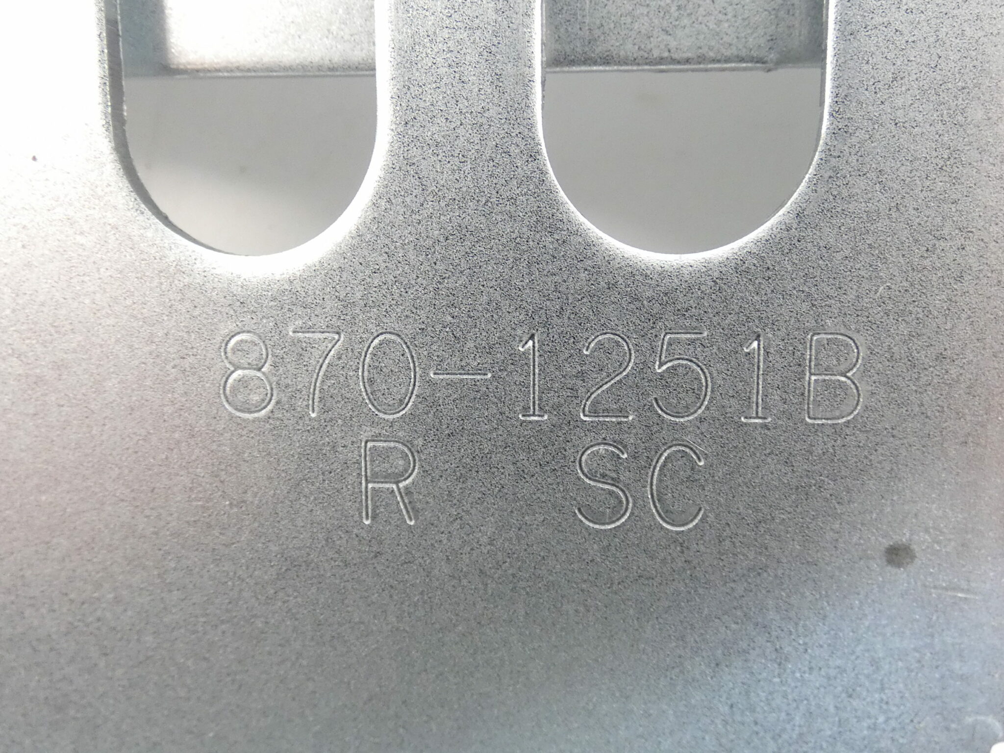 APC 0M-756H Sliding Rail Kit – GPM Surplus