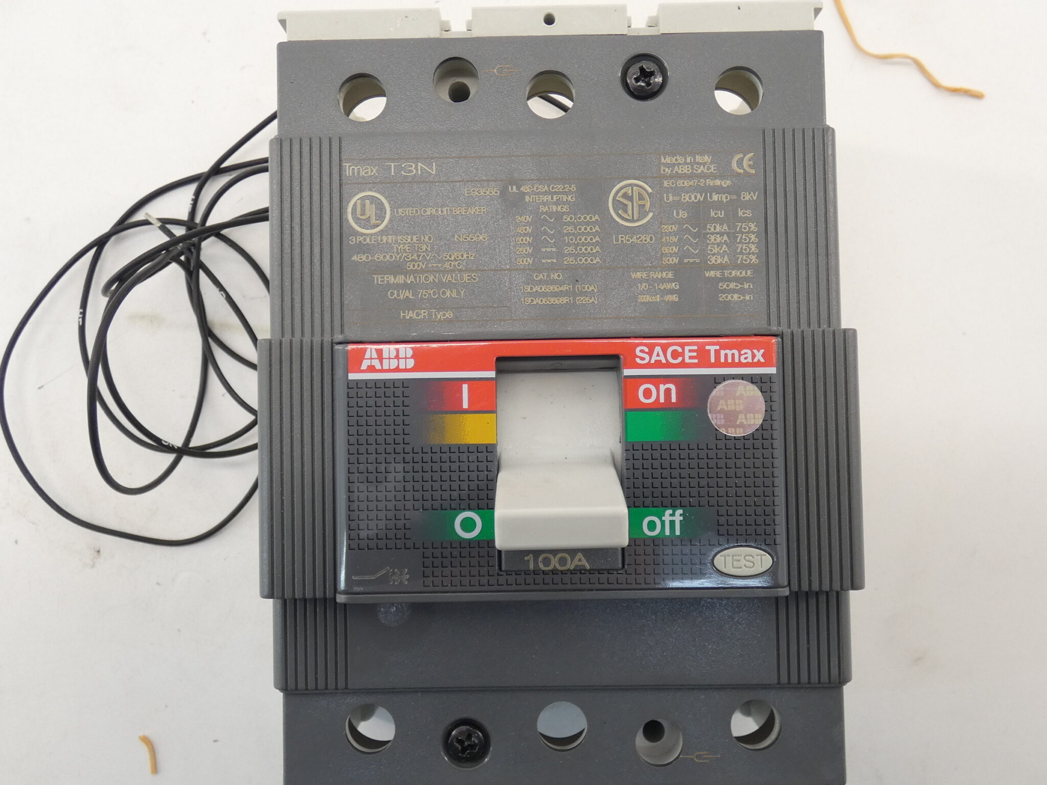 ABB SACE TMAX T3N 225 Circuit Breaker, 100A, 3P – GPM Surplus