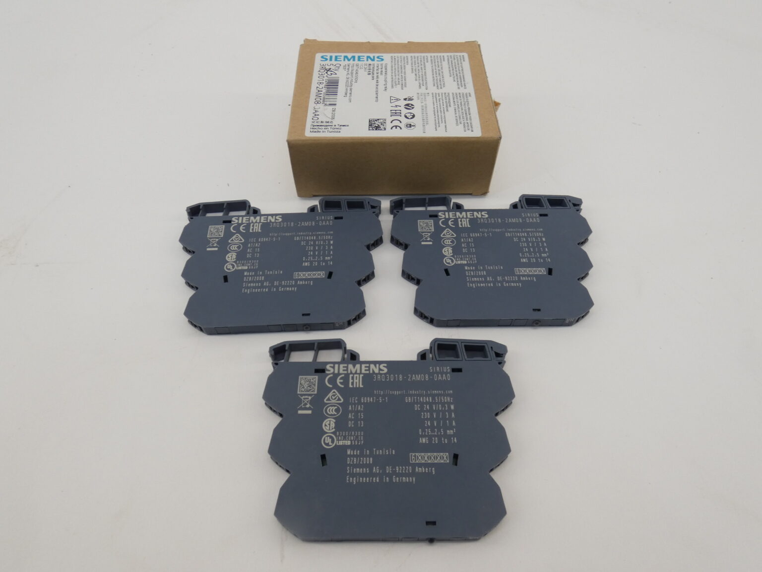 *Lot of 3* Siemens 3RQ3018-2AM08-0AA0 Coupling Relay 24VDC – GPM Surplus