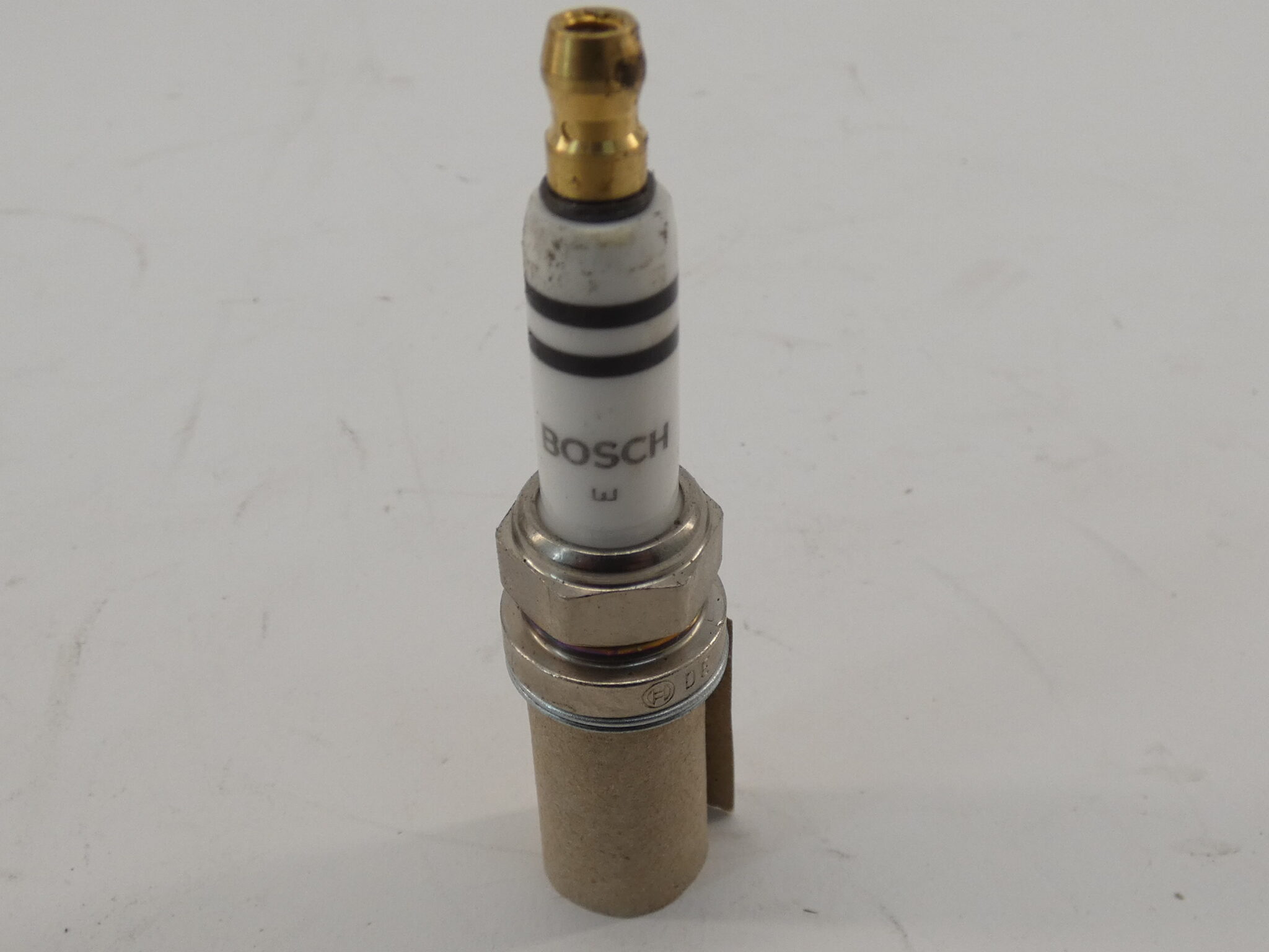 *Lot of 4* Volkswagen 101905601F Spark Plugs – GPM Surplus