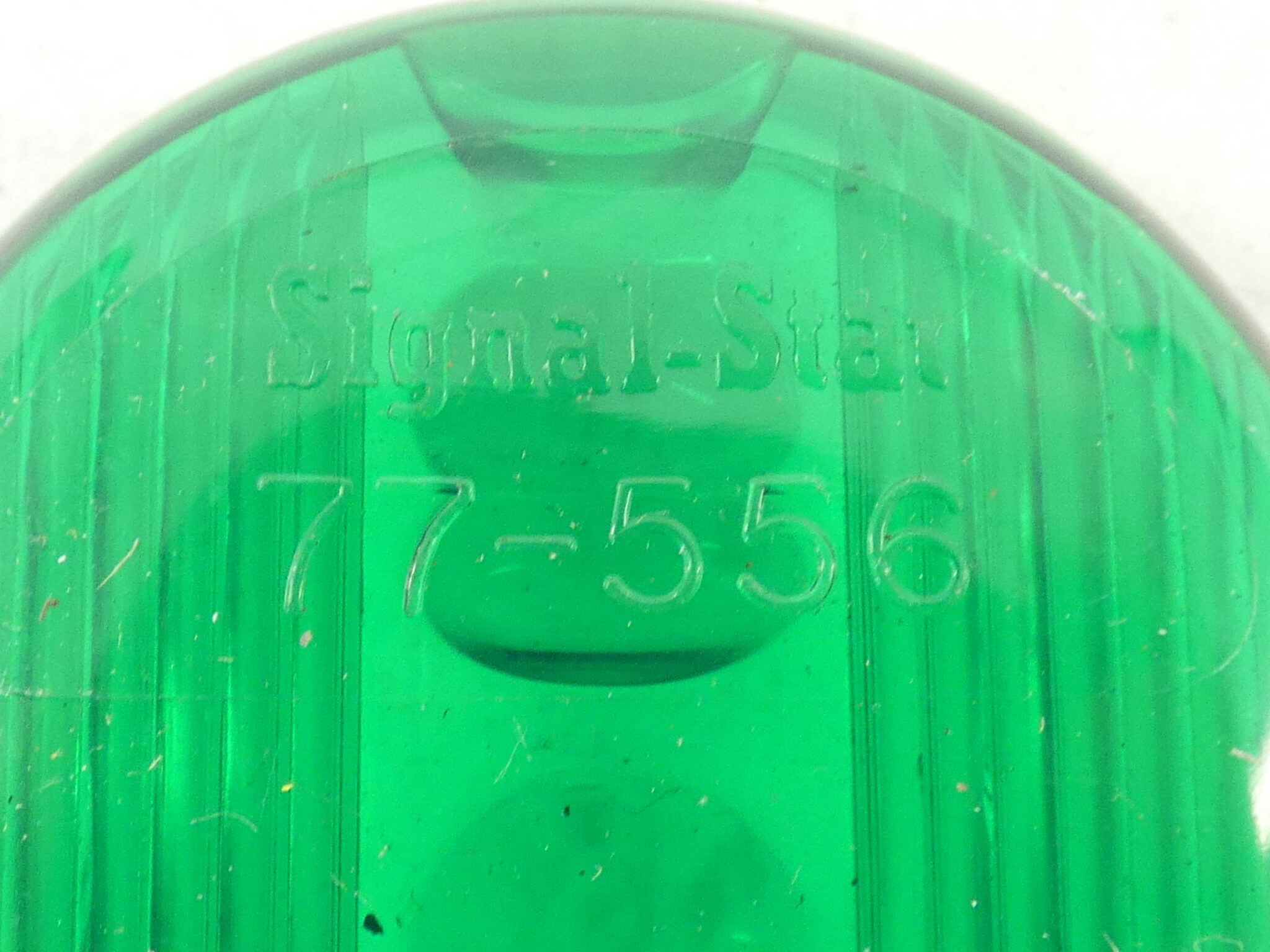 Signal-Stat 77-556 Green Oval Plastic Lens – GPM Surplus