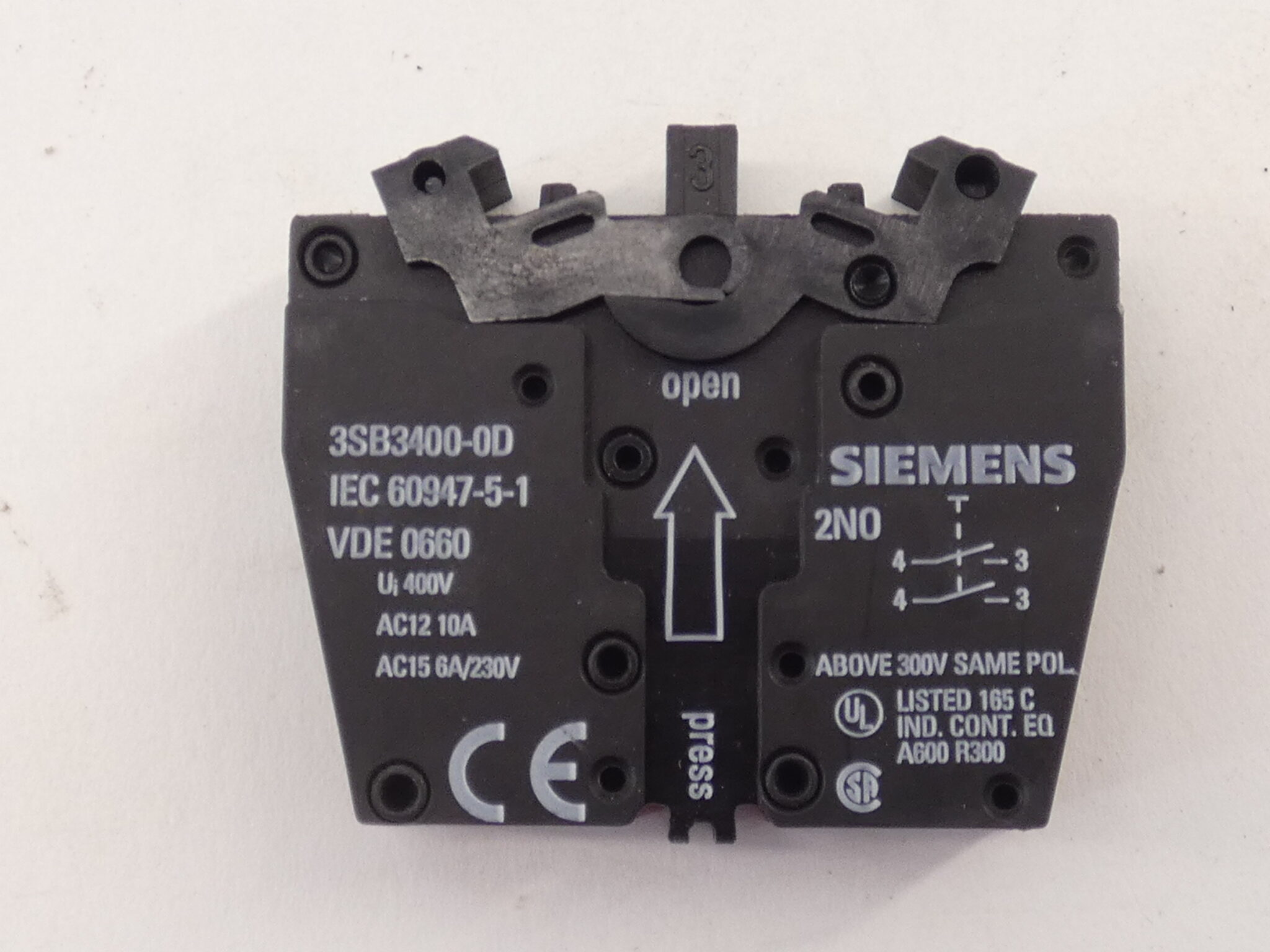 *Lot of 20* Siemens 3SB3400-0D Contact Block – GPM Surplus