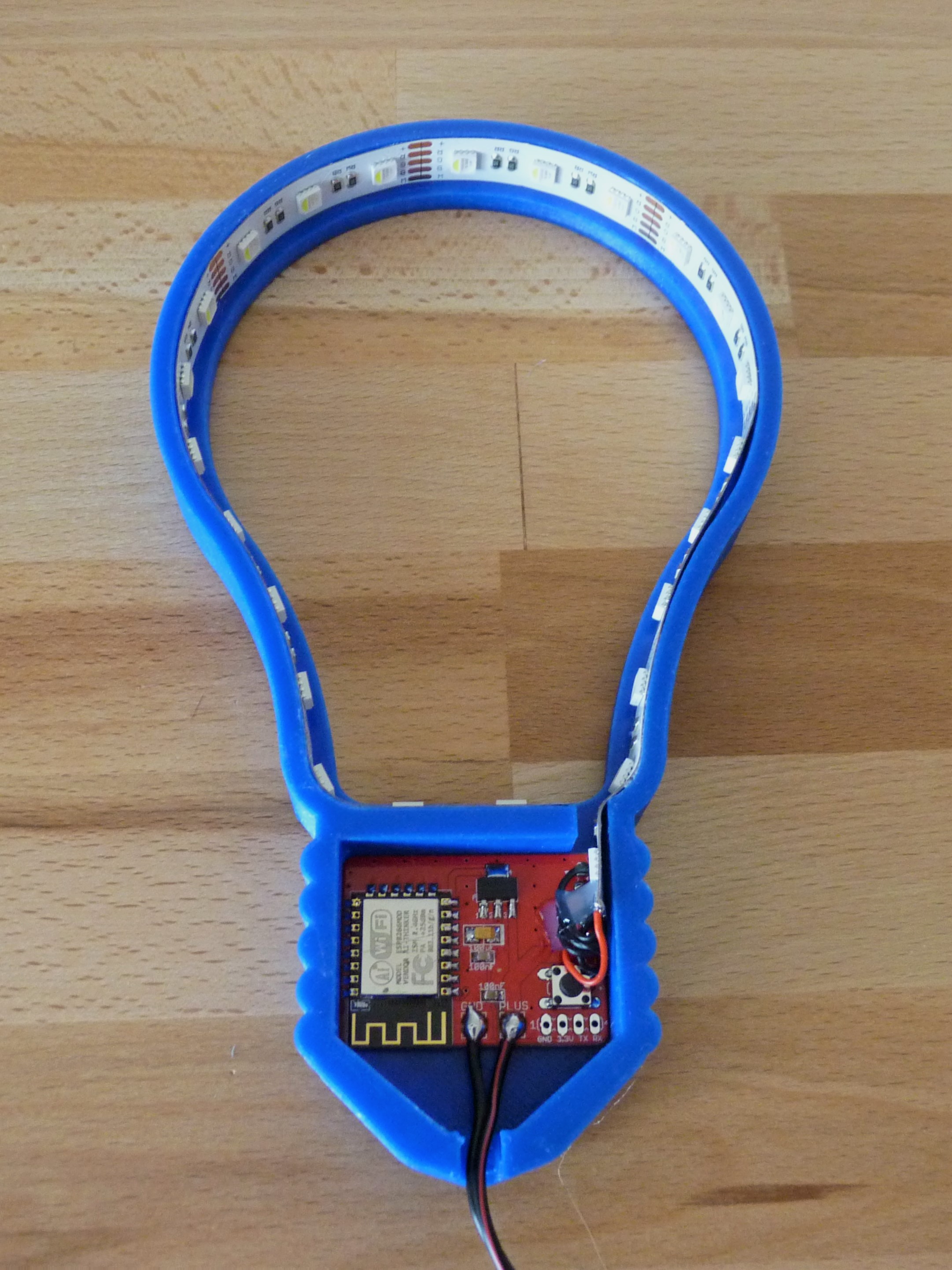 Incandescent light bulb symbol with LEDs